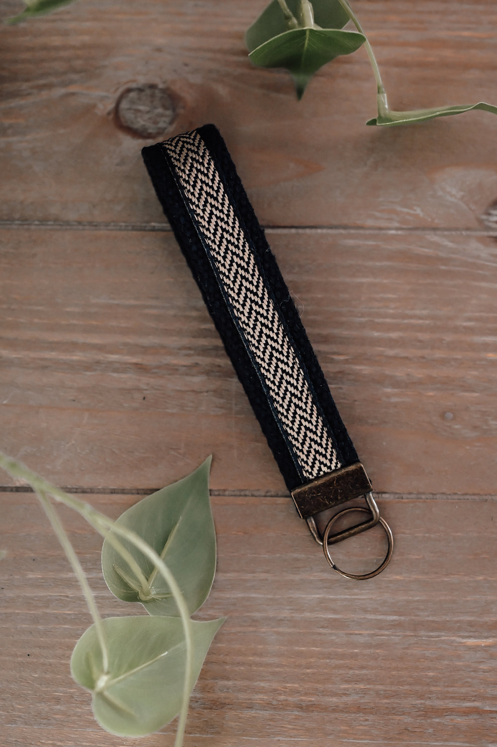 Boho Wristlet Keychain - OAK + IVY